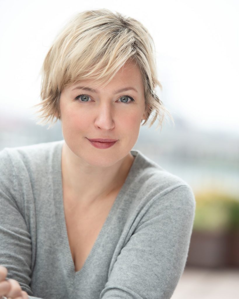 Headshot Photos & Brand Photography | Dina Drew Duva